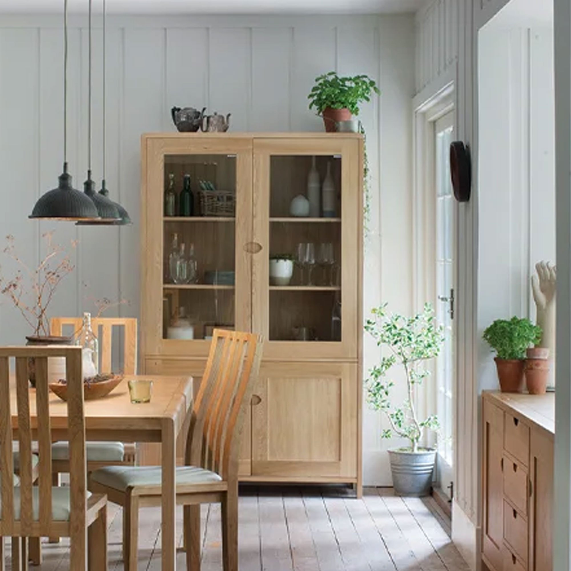 Ercol Bosco Display Cabinet - Haskins Furniture